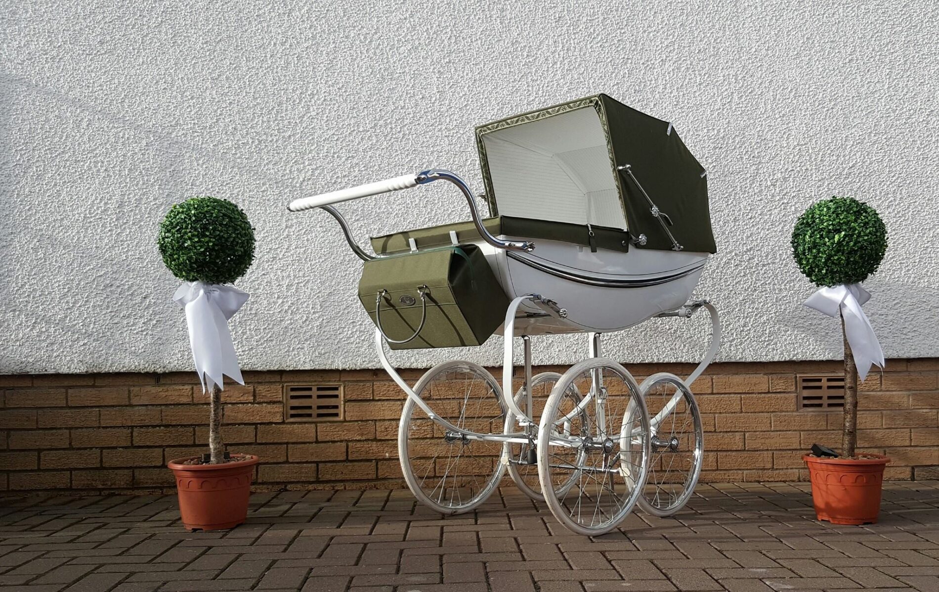 Pram-tastic – the wheelie wonderful world of vintage prams – Jolly ...
